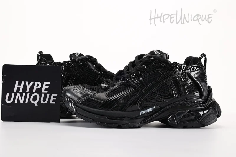 Runner 2.0 Black - HYPEUNIQUE